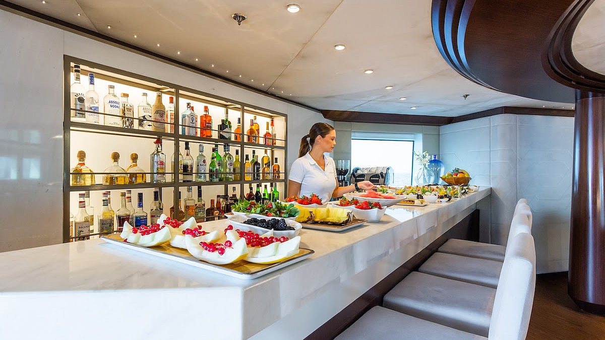 KATINA | Rendez-Vous Yachts - Offering World-class yachting experiences.
